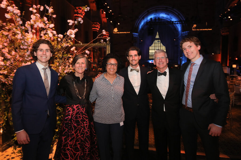 FRIENDS Gala Photos | Inner-City Scholarship Fund